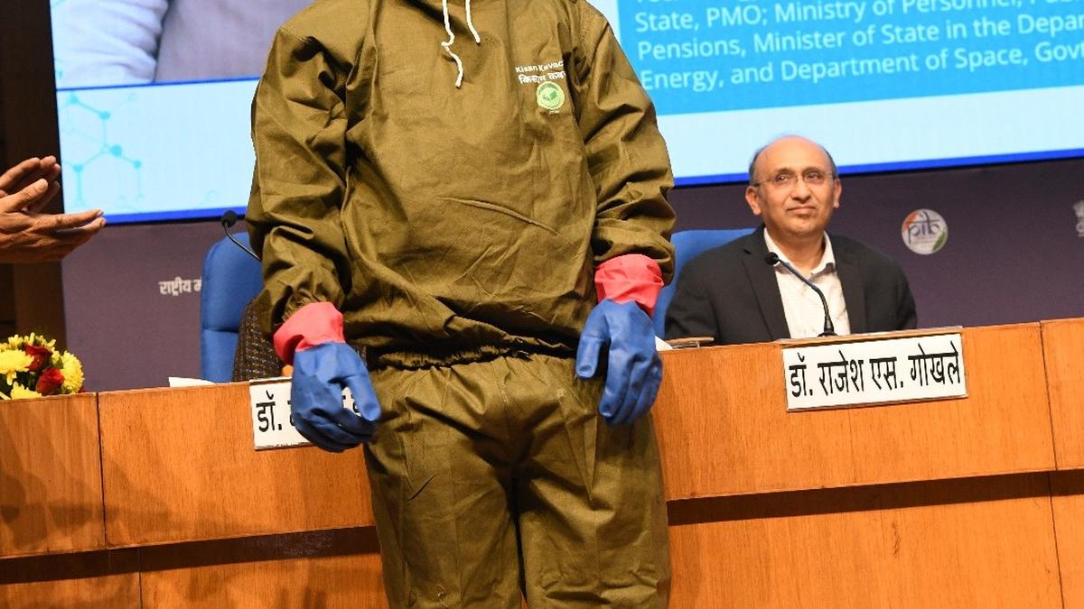 Scientists develop ‘kisan kavach’ to shield farmers from pesticide sprays - The Hindu